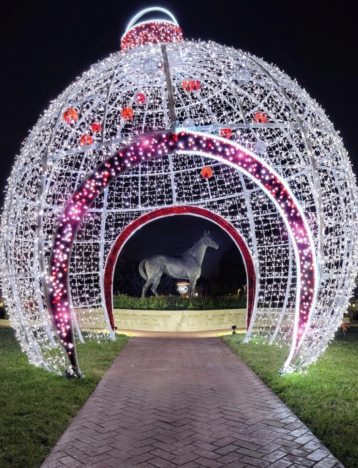 Holiday Cheer At Market Street At Heath Brook In Ocala - Ocala-News.com