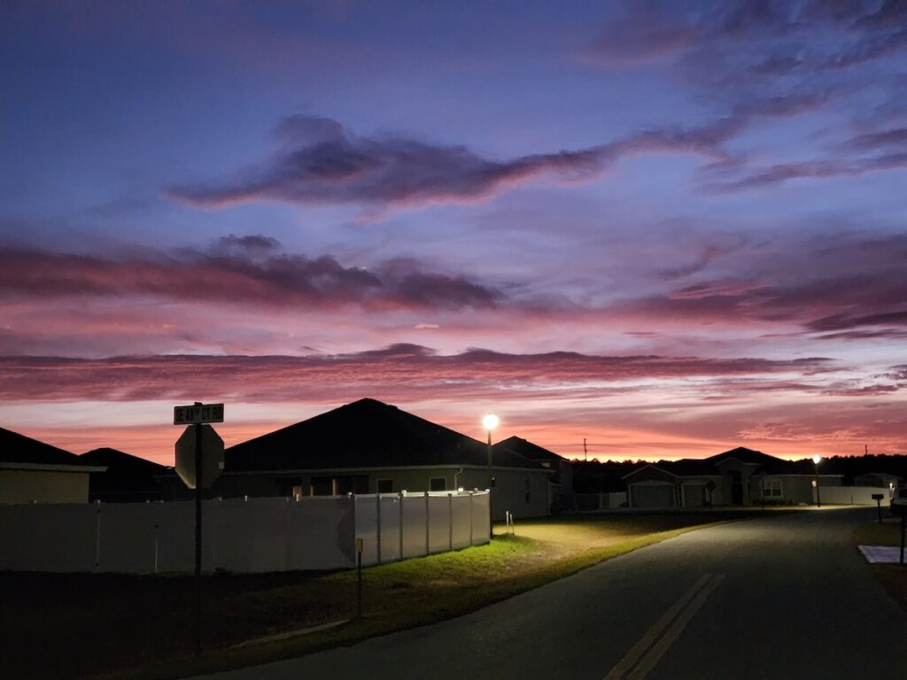 Cool Winter Sunset Over Ocala's Summercrest Neighborhood - Ocala-News.com