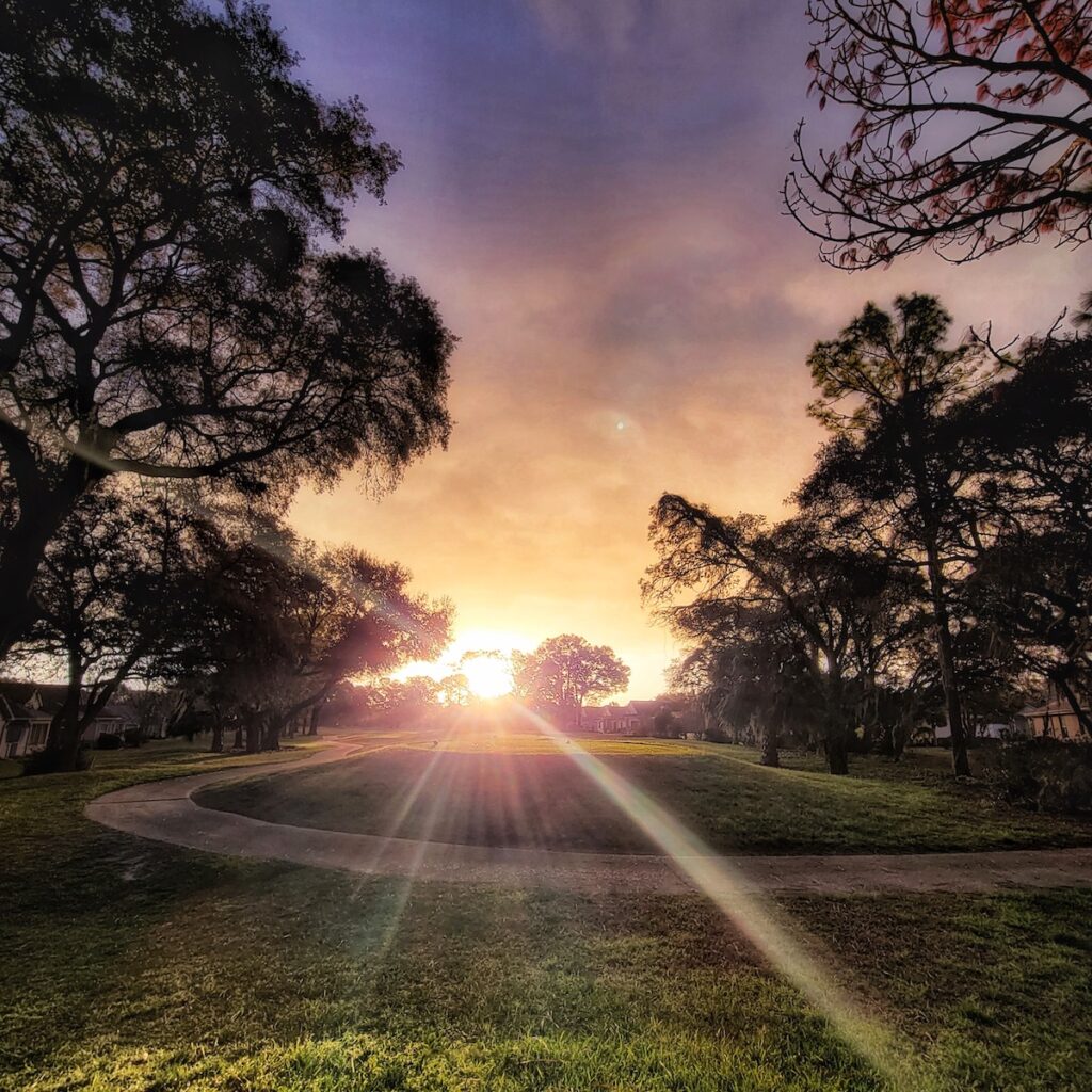 Beautiful Sunrise At The Royal Oaks Golf Gourse At Oak Run Country Club ...