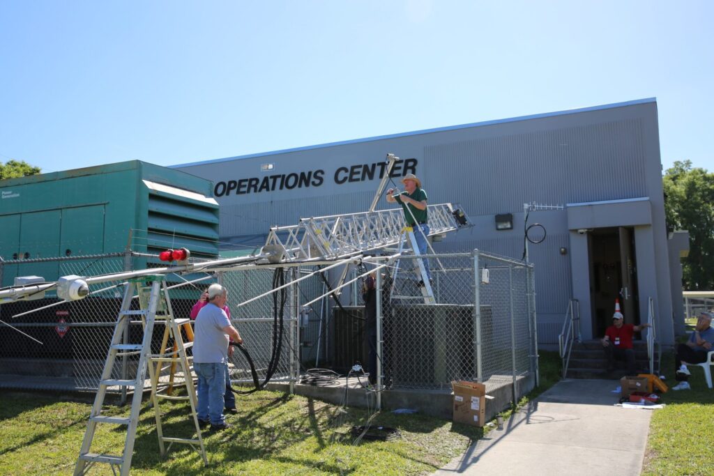 Volunteers help Marion County's Emergency Operations Center prepare for ...
