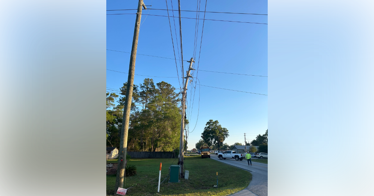 Power restored after vehicle damages Ocala utility poles - Ocala-News.com