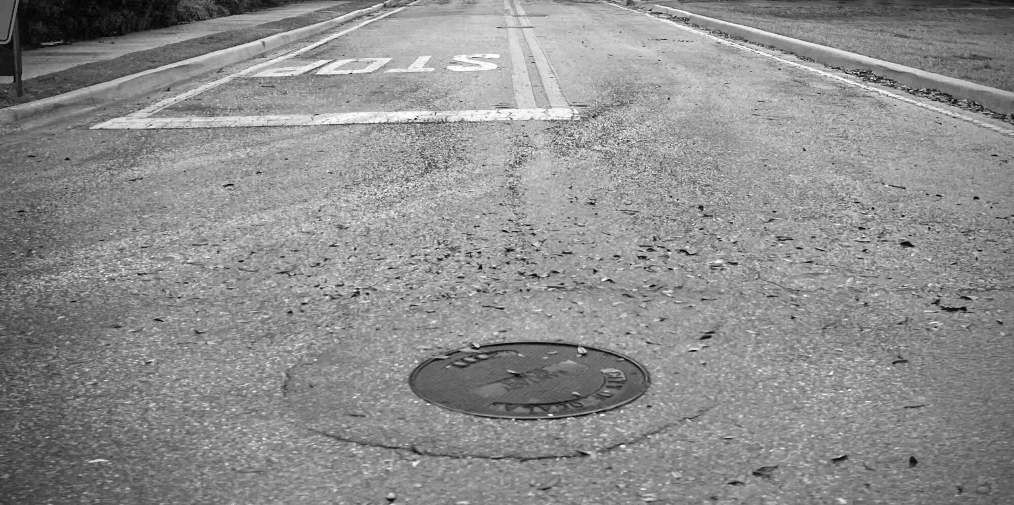 Ocala man sues city, church after falling into manhole - Ocala-News.com