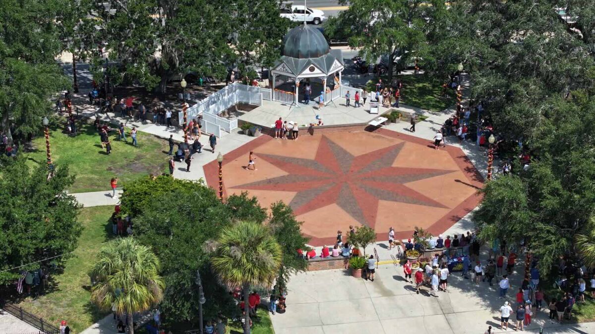 Hundreds gather in downtown Ocala for Charlie Kirk prayer vigil - Ocala ...