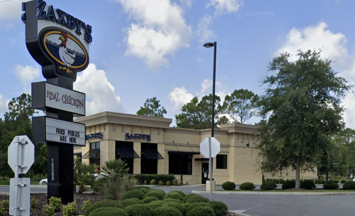 Woman sues Zaxby's in Belleview over slip-and-fall on 'dangerous rug ...
