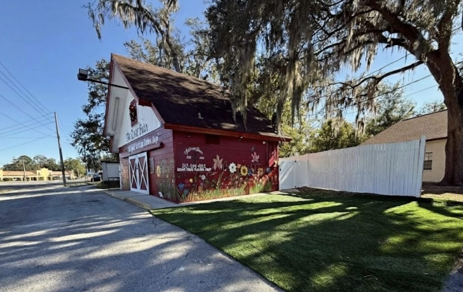 The Rose Barn opening first drive-thru flower shop in Ocala this week ...