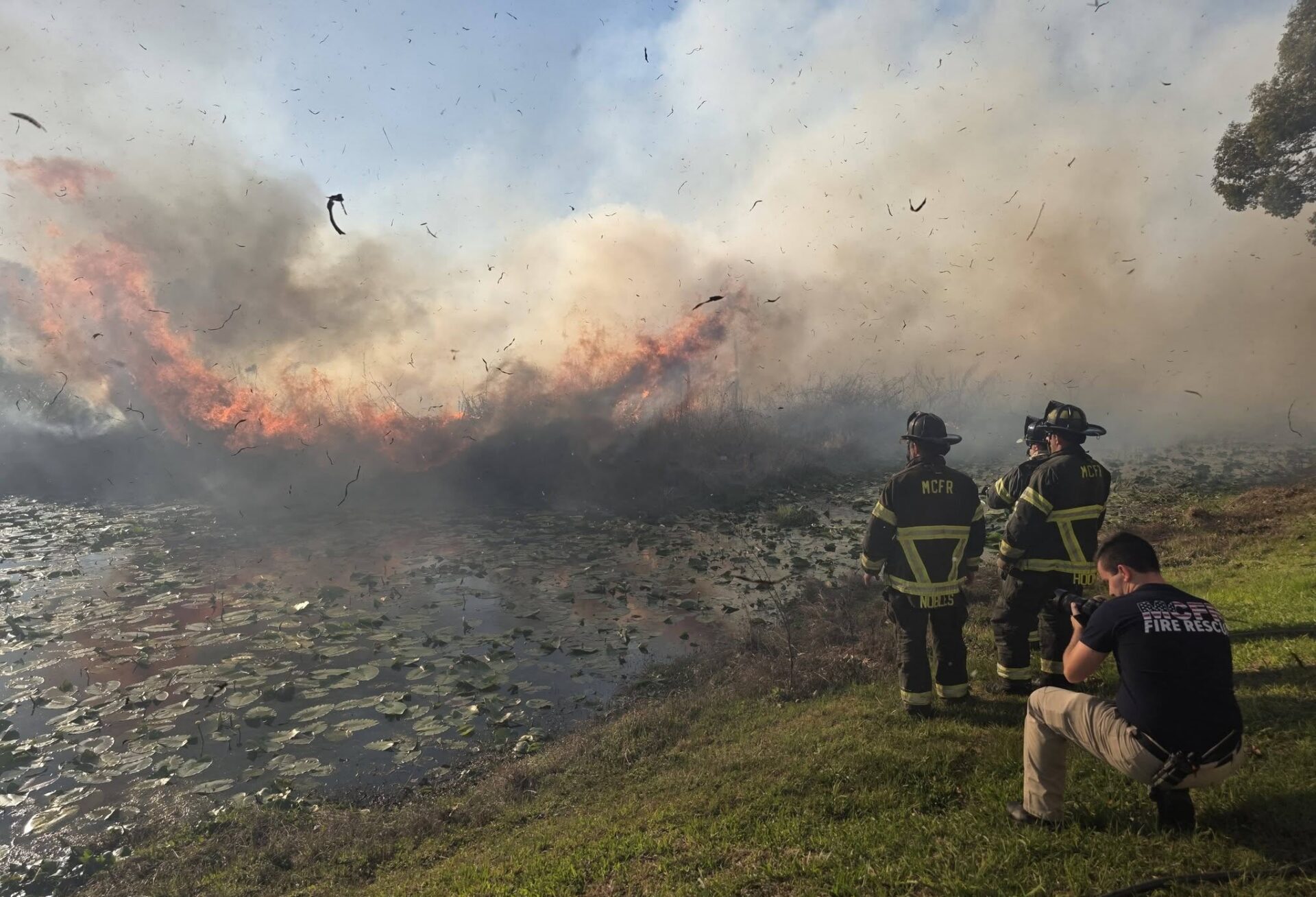 Firefighters stop wildfire from reaching RV park in Ocala National ...