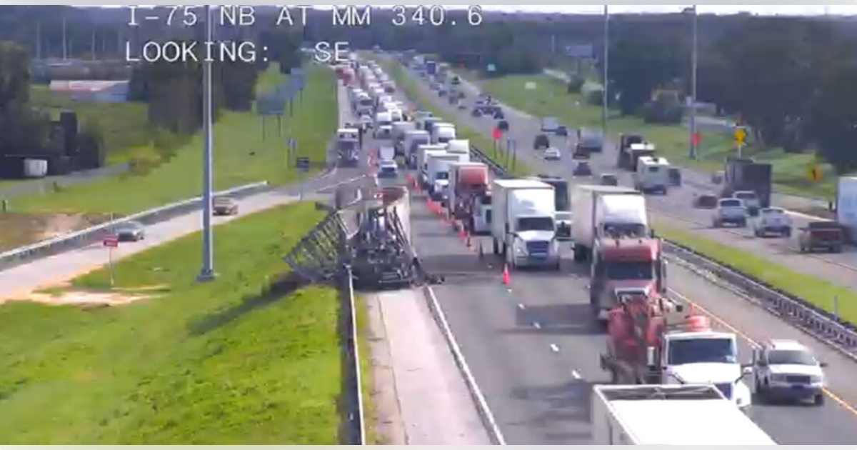 Fiery crash involving 3 semi-trucks slows traffic on I-75 in Marion ...